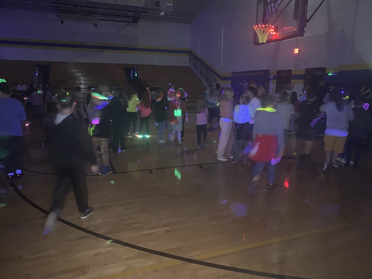 PKE students earned a glow dance – McCreary Journal