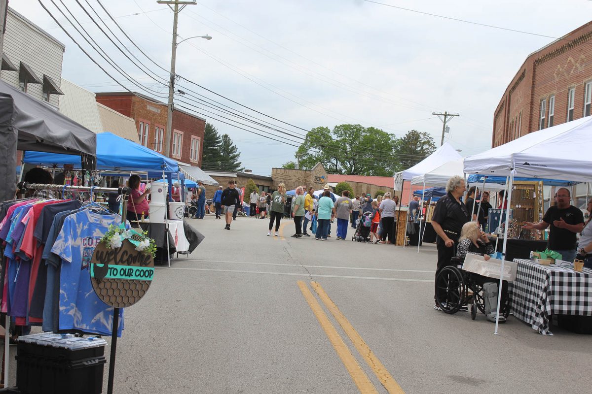 Main Street in Whitley City was hopping with lots of vendors and ...